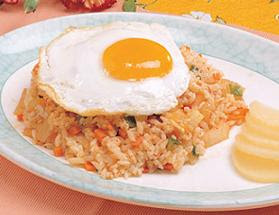 Kimchi Bokumbop ( Kimchi Fried Rice )