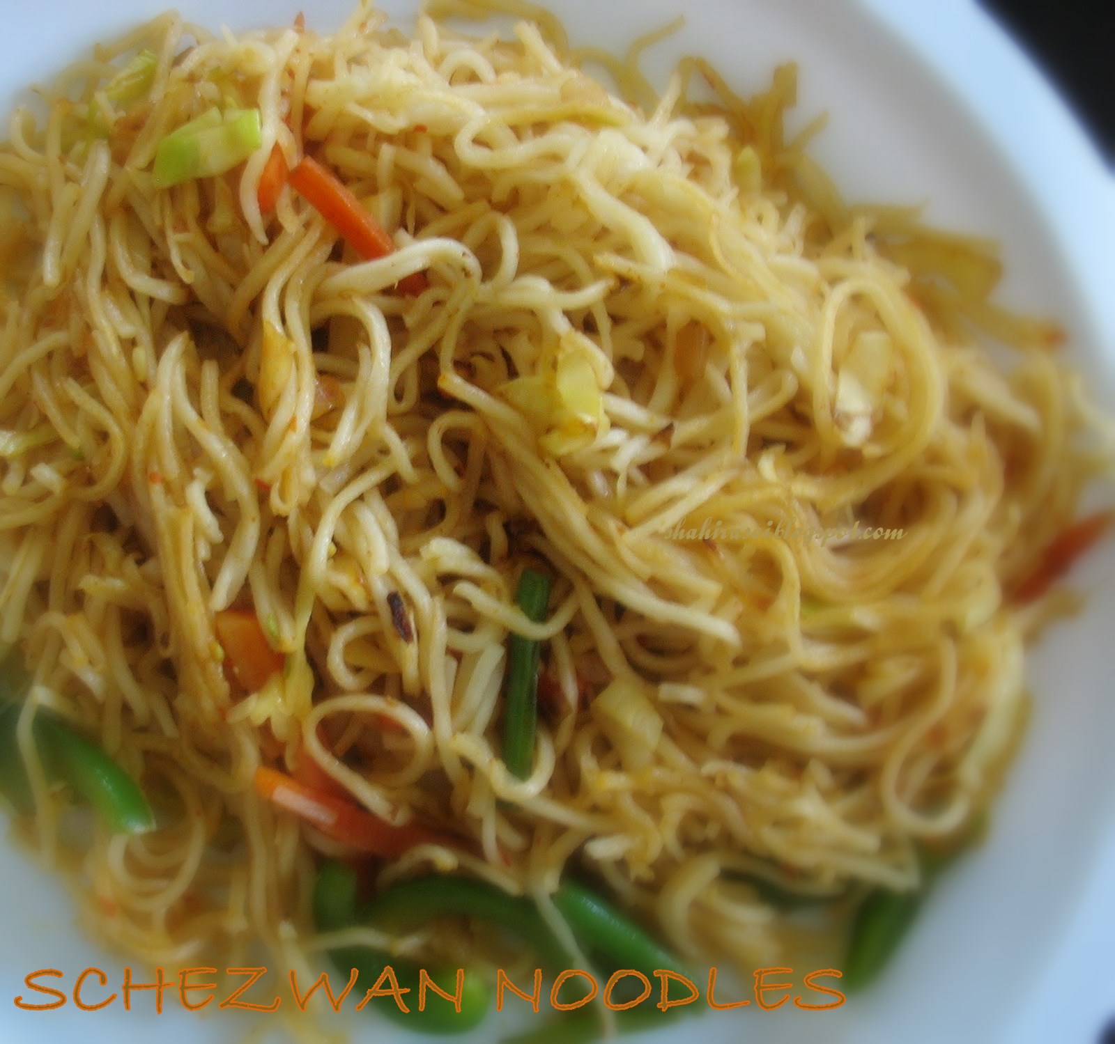 SHAHI RASOI: SCHEZWAN NOODLES