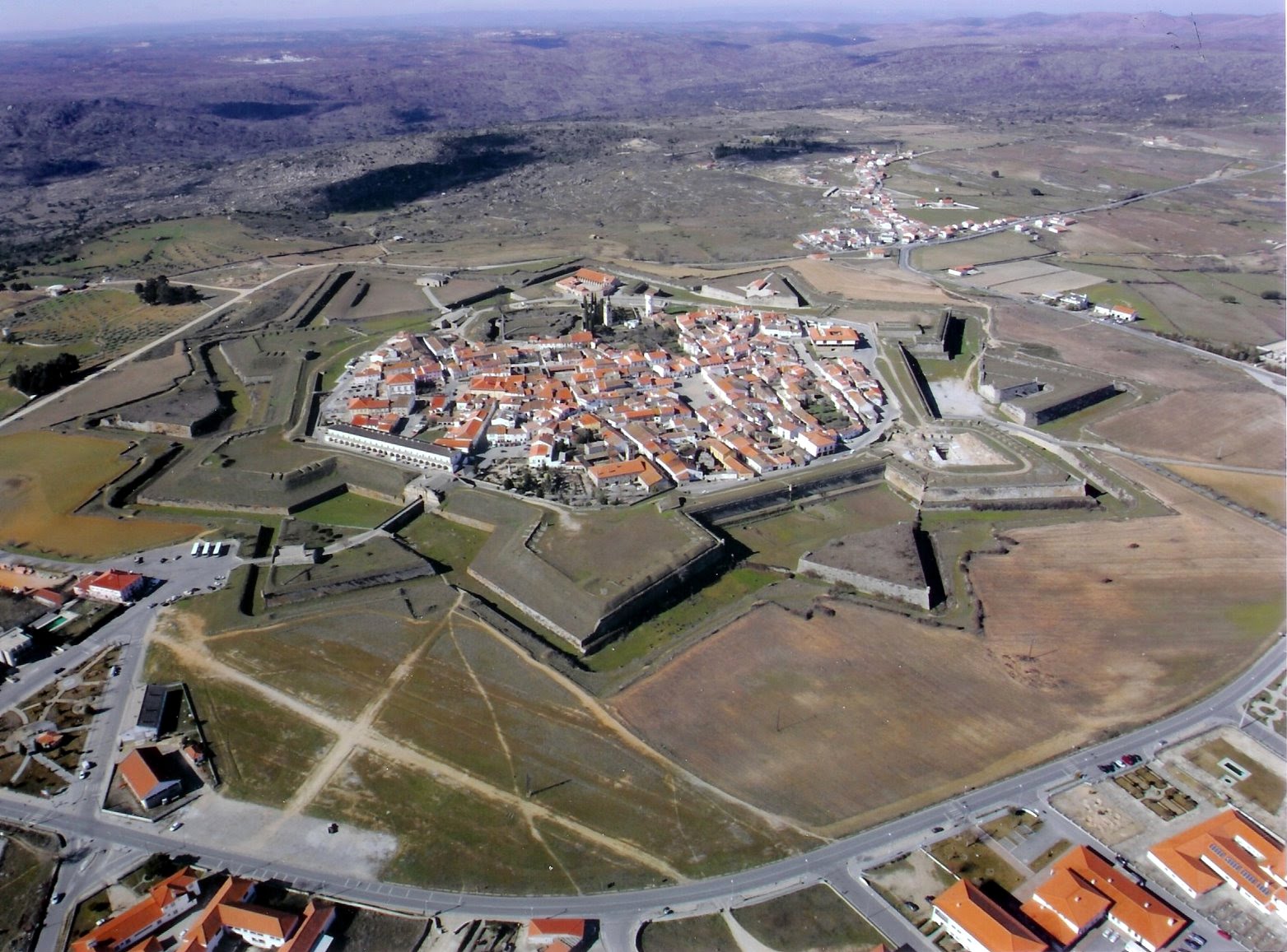 Espaço e Memória: Recriação histórica em Almeida