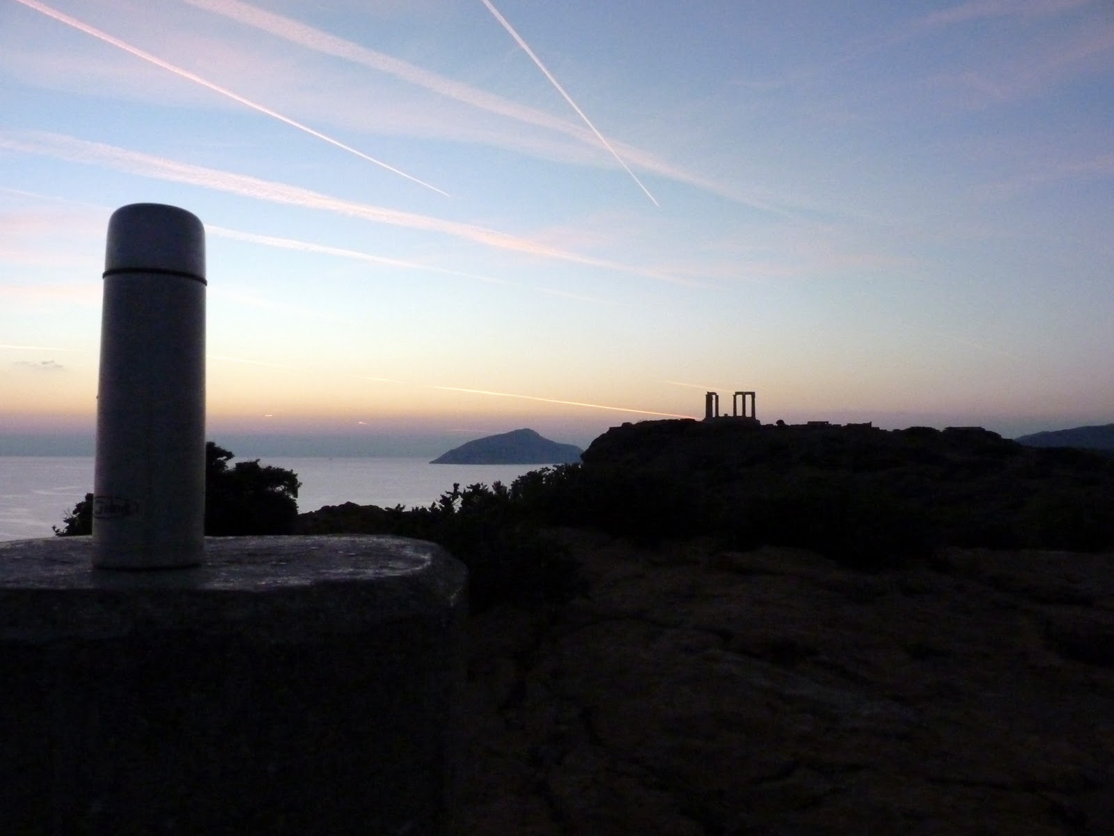 Σκεψεις, ηχοι και εικονες: December 2010
