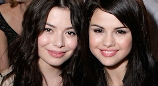 X Disney Channel: Miranda Cosgrove fala sobre Selena e Justin Bieber