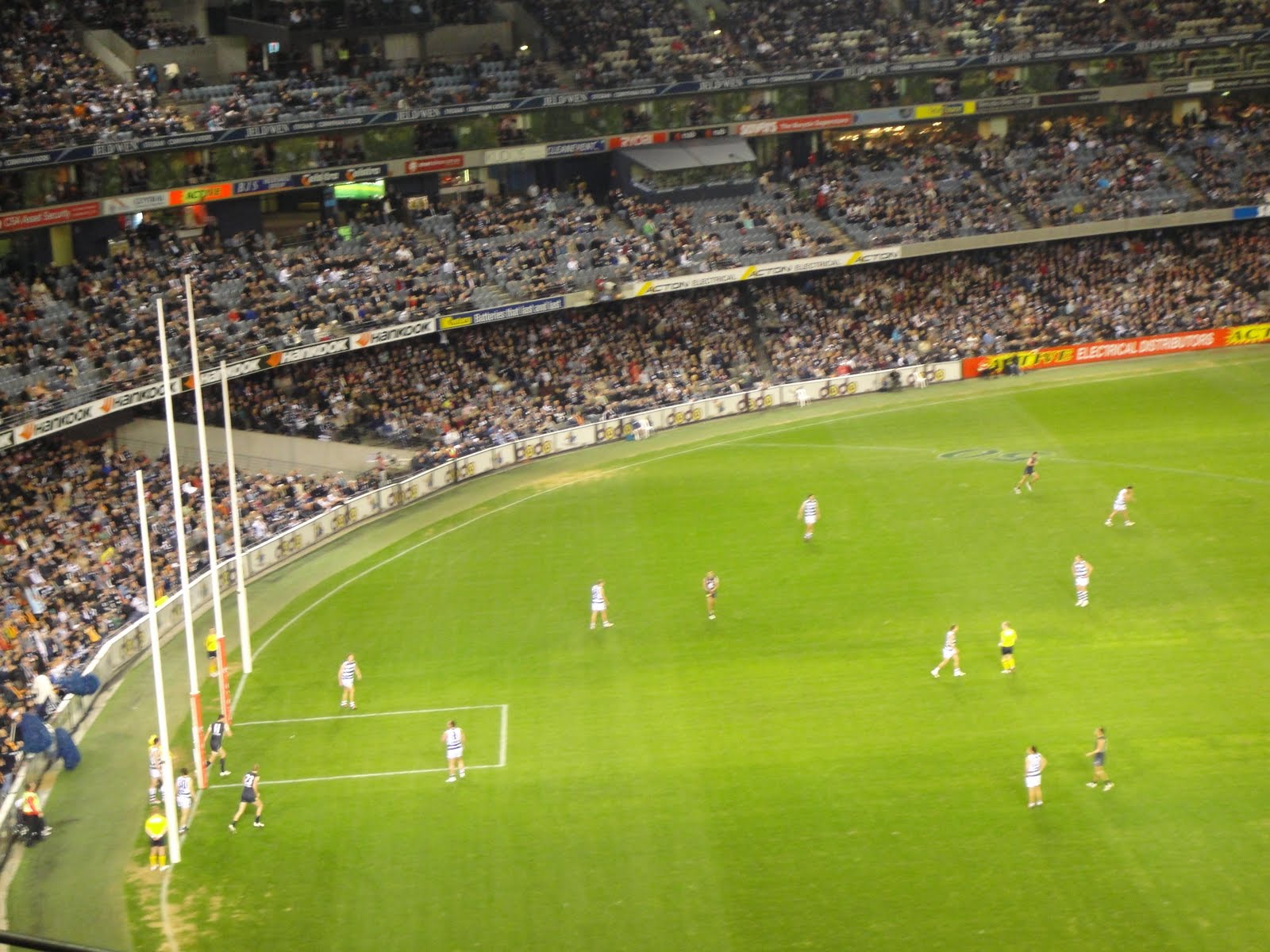 The Radical Dreamer: My First AFL Match