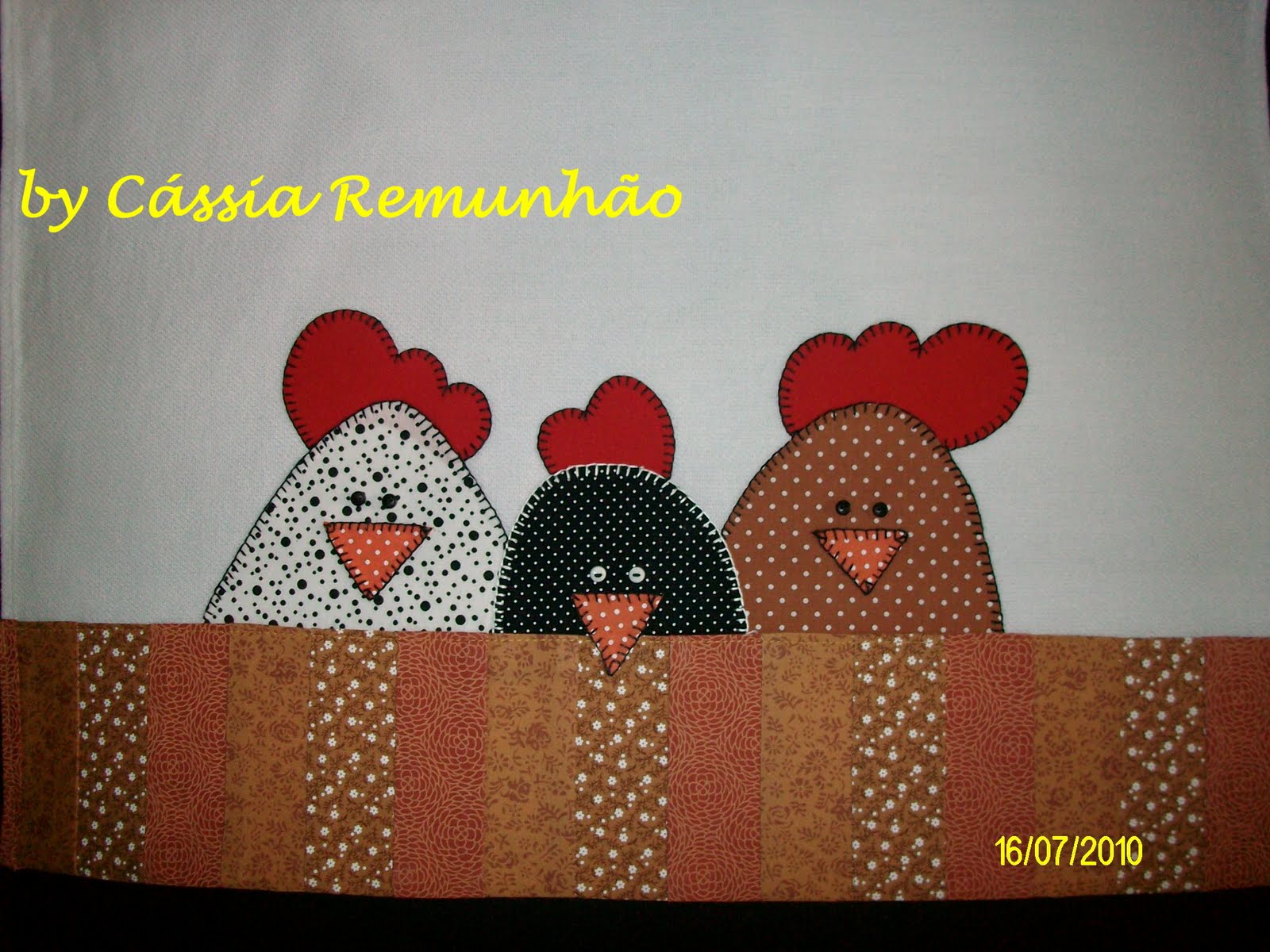 BLOG DA CÁSSIA: PANO DE PRATO COM PATCHCOLAGEM