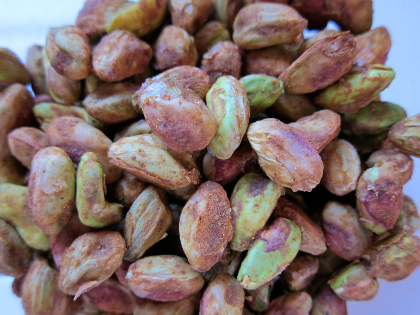WholeFoodVegan: Chili Lime Pistachios