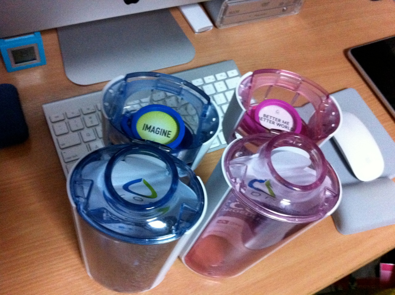 いただきます!: Best Water Bottle 2010: Be hydrated like Tony Stark... the KOR ...