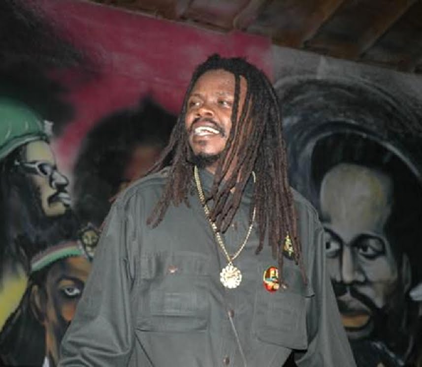Reggaediscography: LUCIANO - DISCOGRAPHY: (Reggae Singer)
