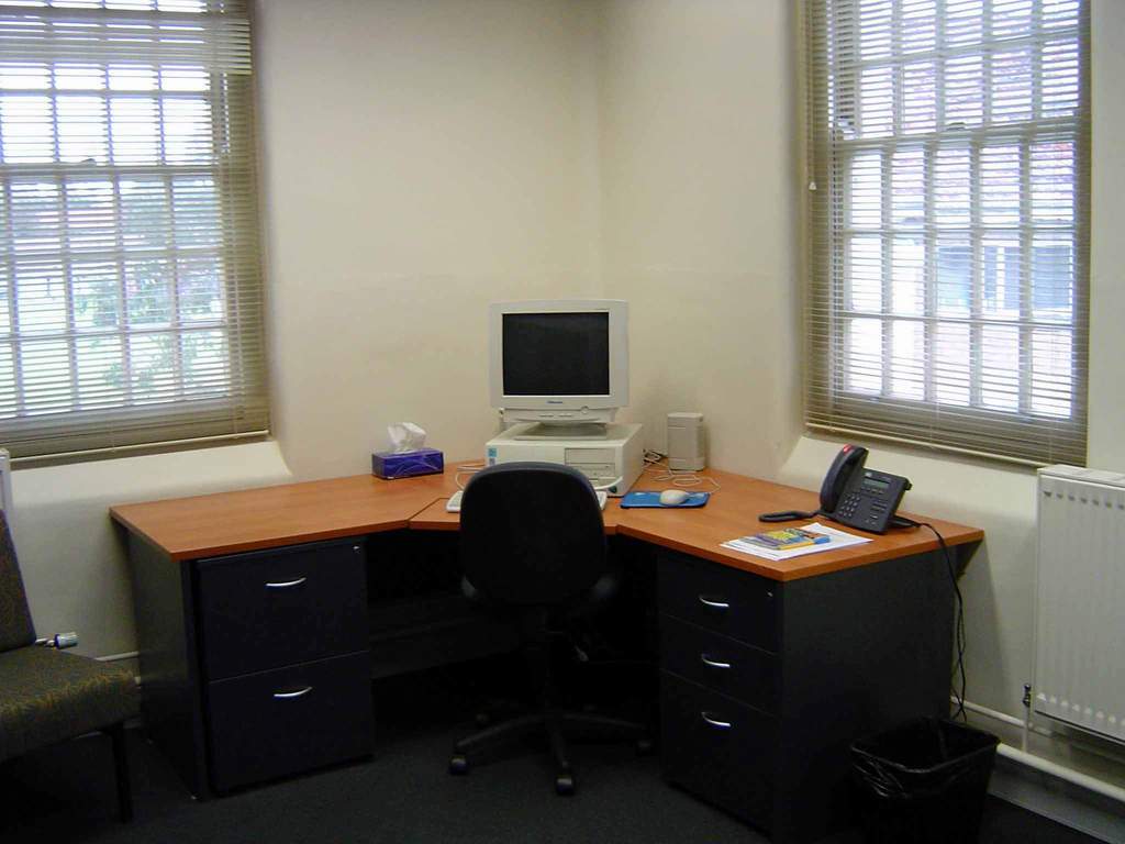 Gambar Kantor - Perumperindo.co.id