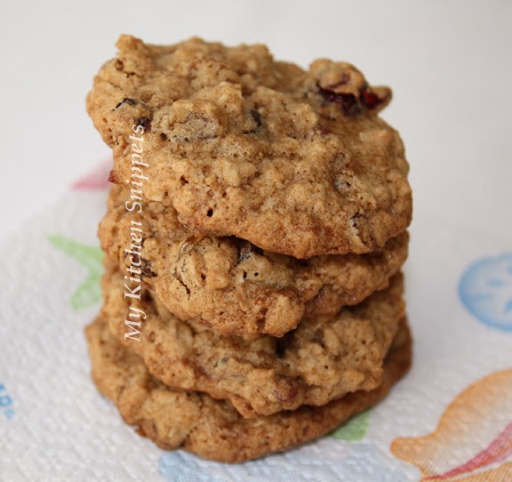My Kitchen Snippets: Oatmeal Raisin Cranberry Cookies
