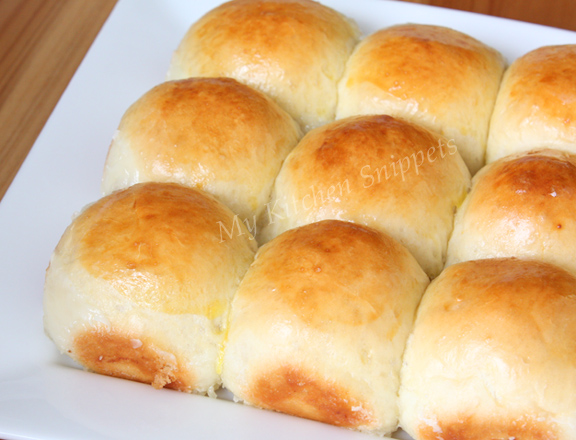 My Kitchen Snippets: Pani Popo/Coconut Buns