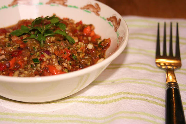 Raw vegan chili and a raw meal plan for the lazy chef in all of us