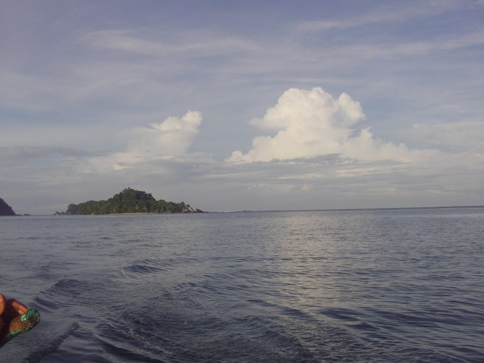 welcome to trymyly..: Pantai Kiluan, Lampung