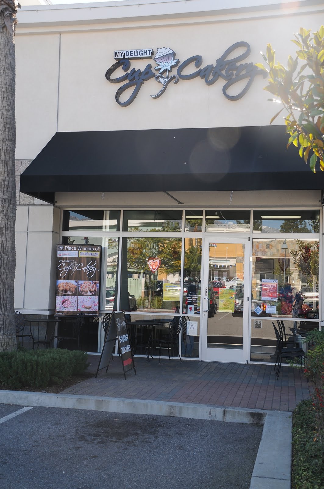 The Cupcake Activist: Review: My Delight Cupcakery