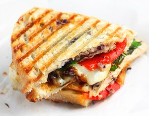 La Fábrica de las Ideas: A comer paninis!