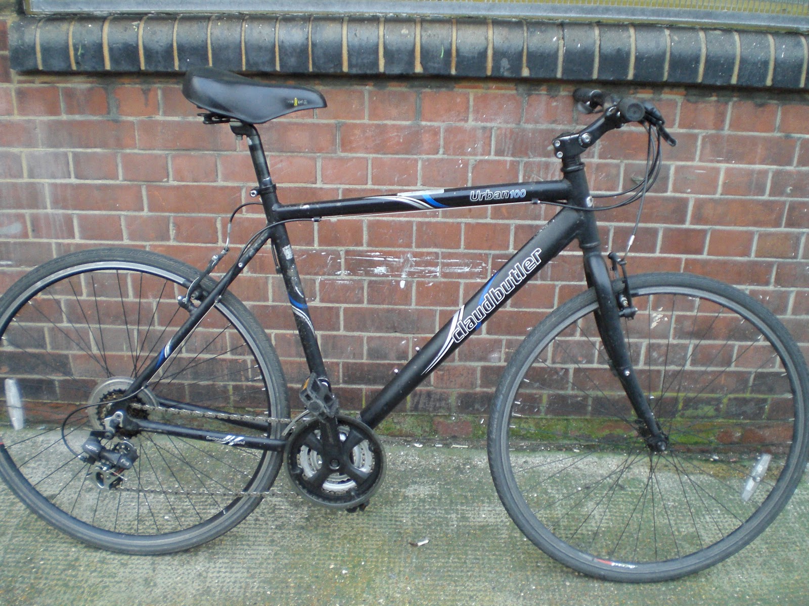Squeaky Chains: eBay Sale...Claud Butler Urban 100 Hybrid Bike (Black)
