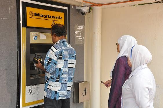 Who invented the ATM Machine? | Lunaticg Coin