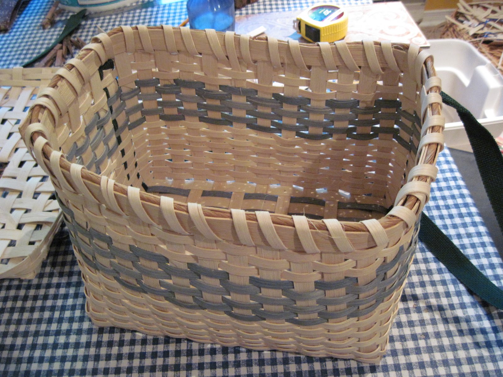 John Toft Basketry: Creating a Fishing Creel using flat cane.