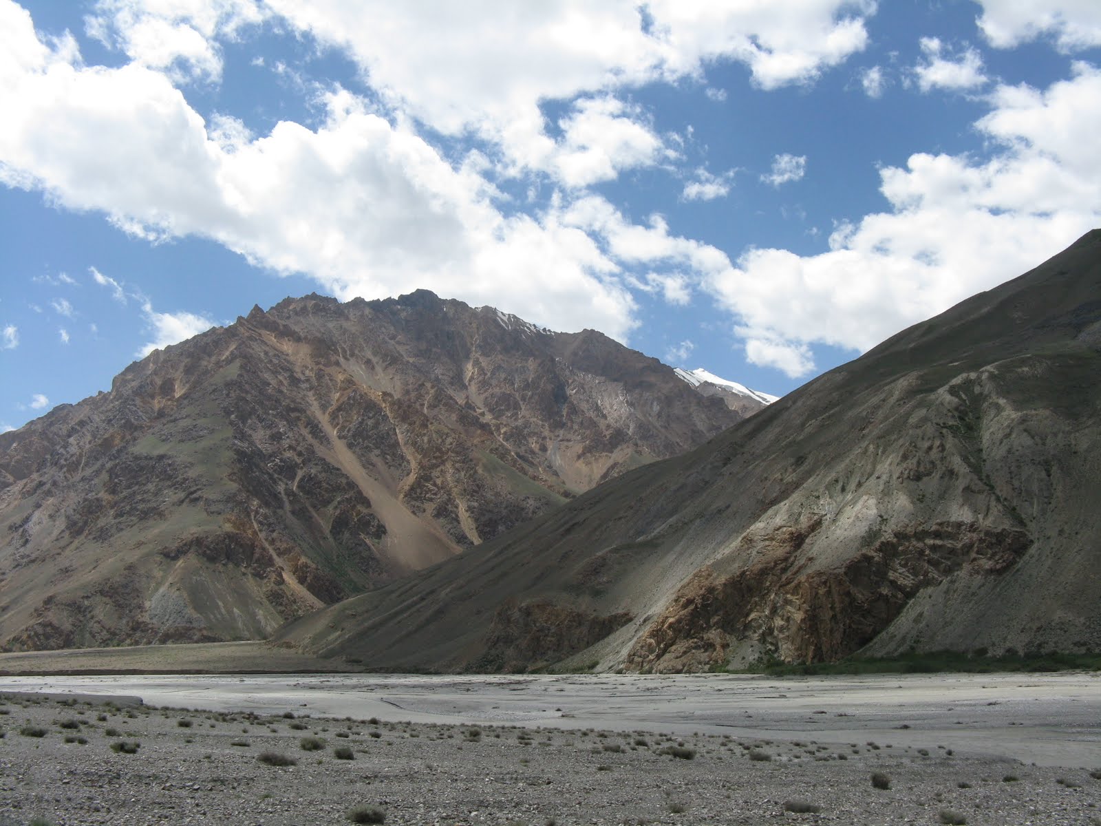 Kurze Sommertour durch Mittelasien: Abfahrt ins Bartang, von Shurali ...