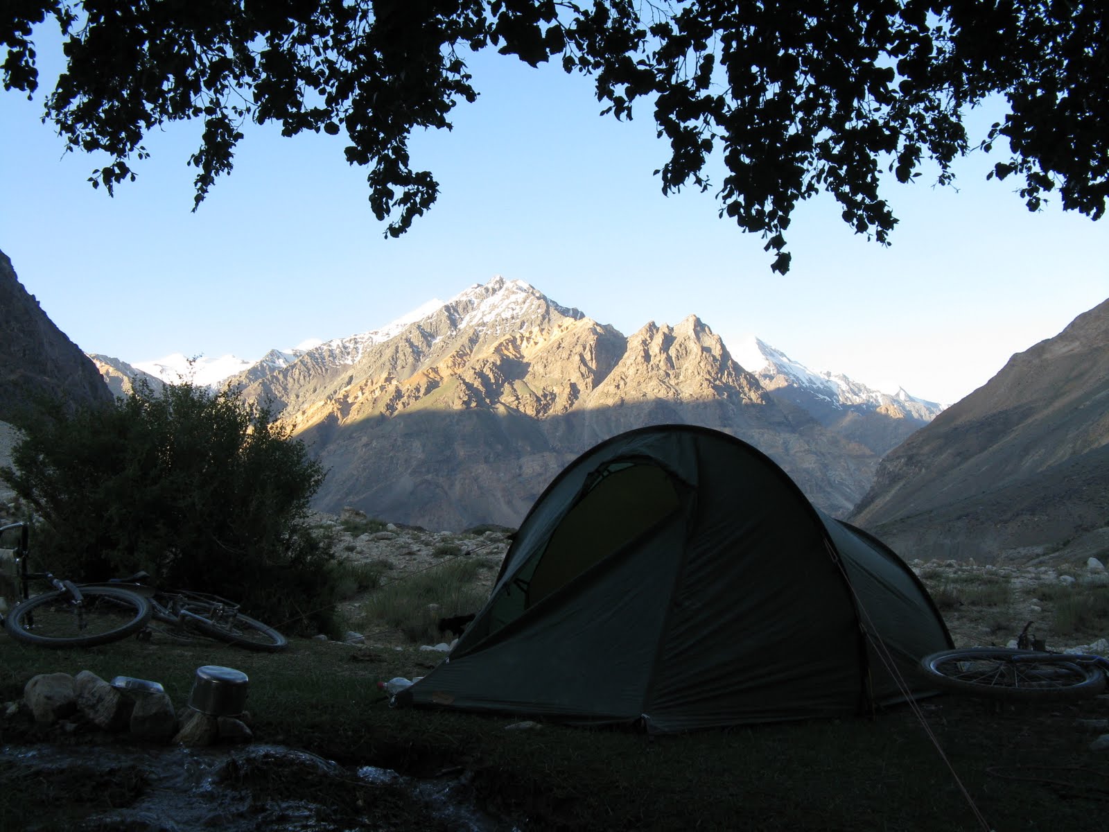 Kurze Sommertour durch Mittelasien: Abfahrt ins Bartang, von Shurali ...