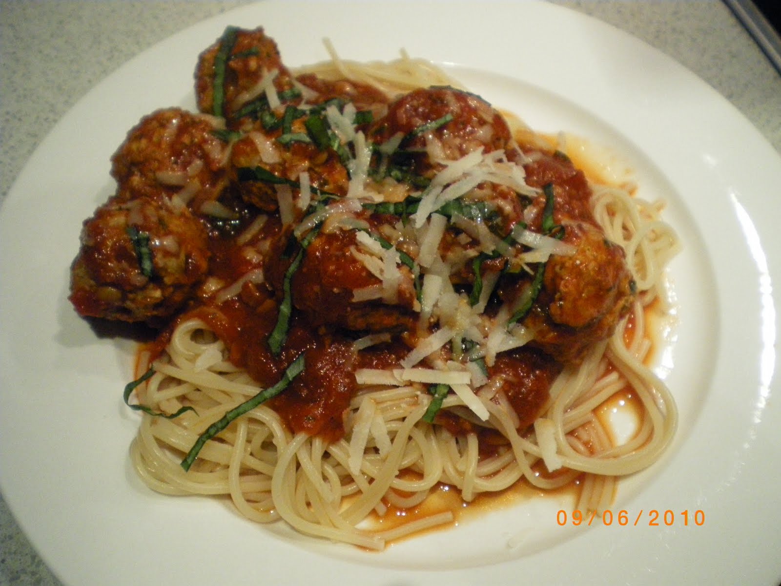Cate Can Cook, So Can You!!: Chicken Meatballs and Spaghetti