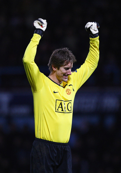 The Best Footballers: Edwin van der Sar is a Dutch international footballer