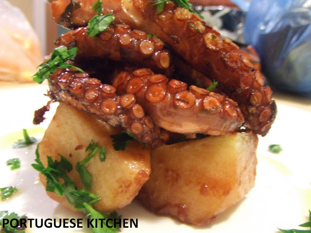 Portuguese Kitchen: Octopus with Potatoes - Polvo Lagareiro