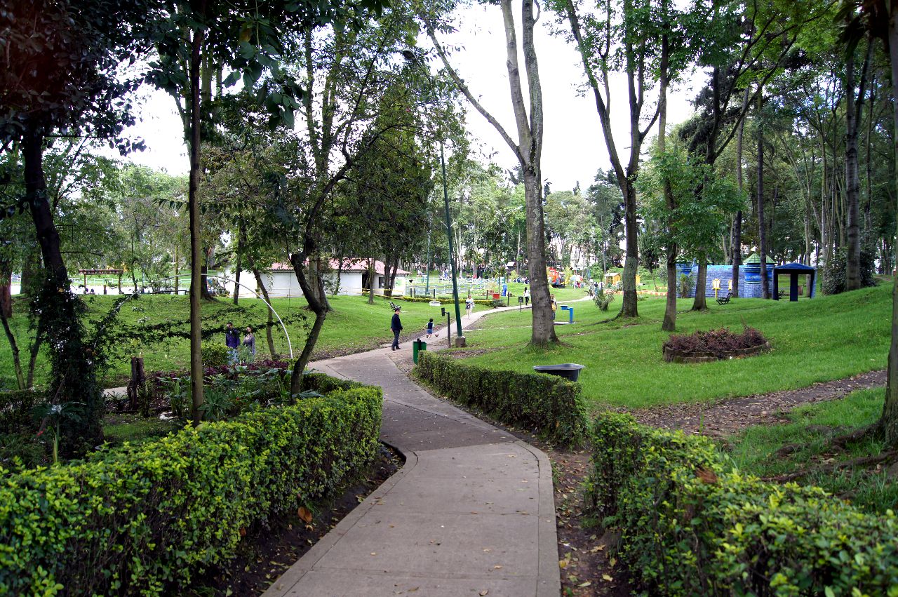 Bogotá en mil fotos: El Parque de Los Novios