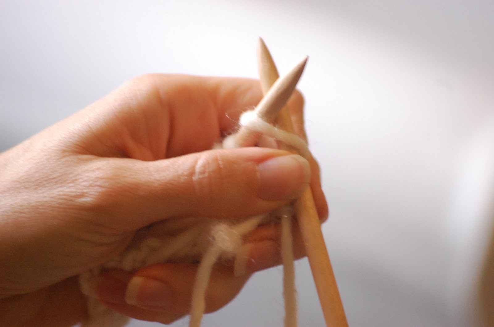 Waldorf Handwork: Teaching children how to knit