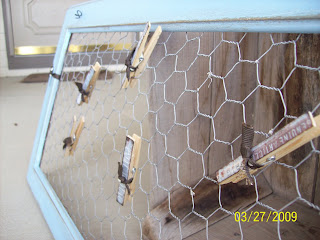 The CrEaTiVe CraTe: Chicken Wire Picture Boards