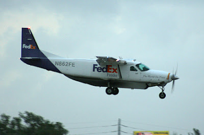 Cygnus Press: Fedex Cessna 208 Caravan N862FE at Fort Lauderdale...