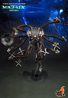 Mech In Arms: Hot Toys Matrix Coming Soon!!