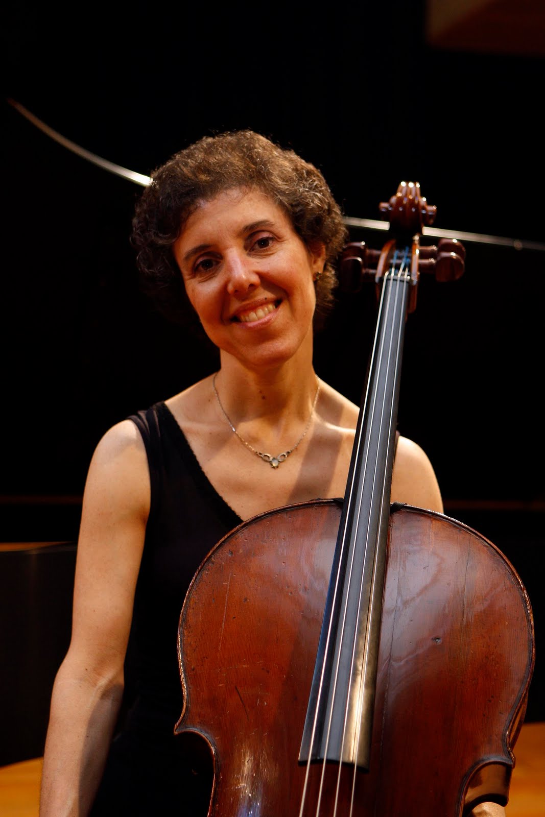 Agenda do Suplemento Cultural: Suítes de Bach interpretadas por Maria ...