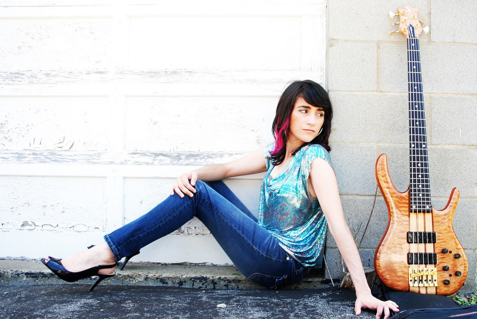 Bassist Amanda Ruzza Finds Unique Sonic Uses for the Lexicon® LXP ...