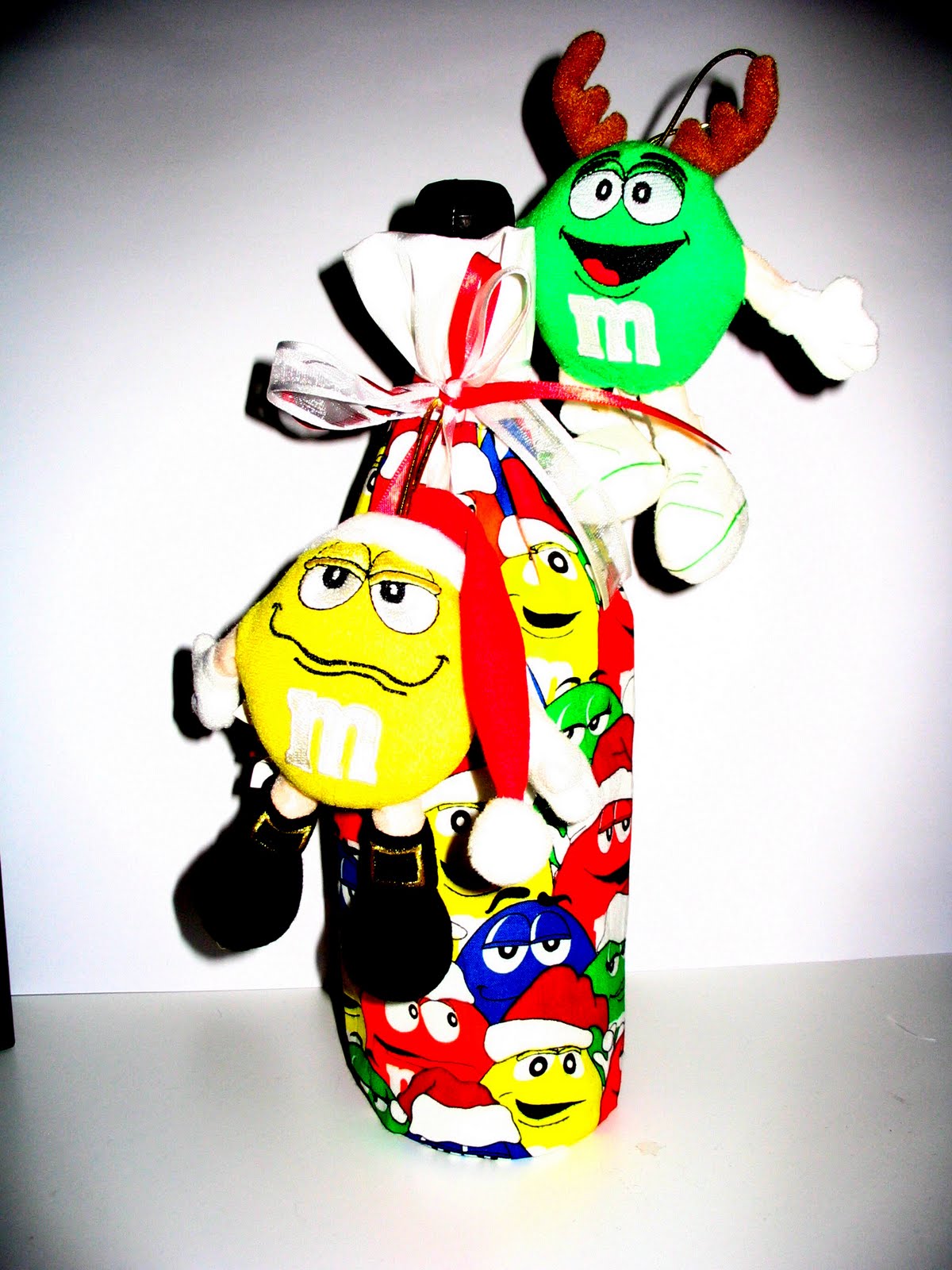 Slainte2you!: M&M basket themed donation