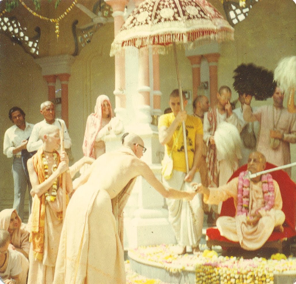 Su Santidad Guru Prasad Swami Maharaja ACBSP: Fotografia Srila Gurudeva ...
