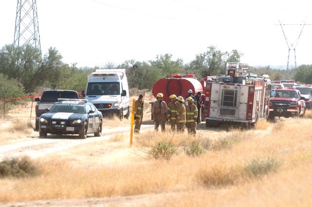 Noticias - Bomberos : Ocurre fuga de gas en carretera a Nogales, México