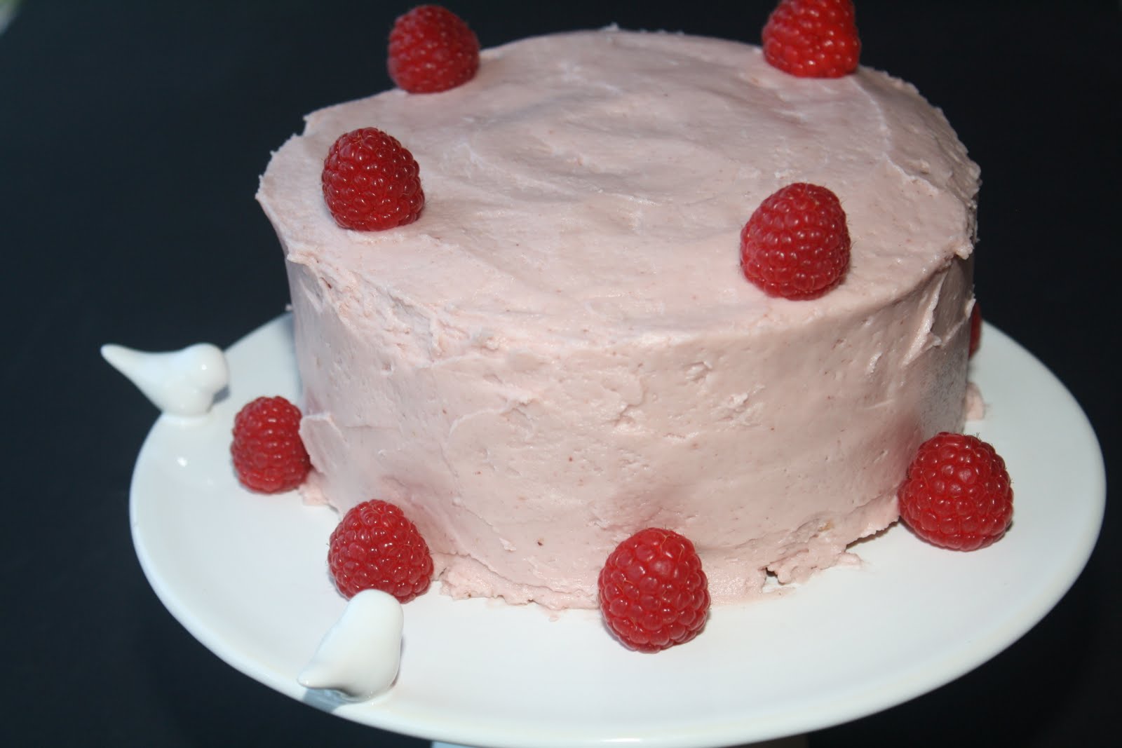 Effort to Deliciousness: SMS: Hazelnut Raspberry Layer Cake