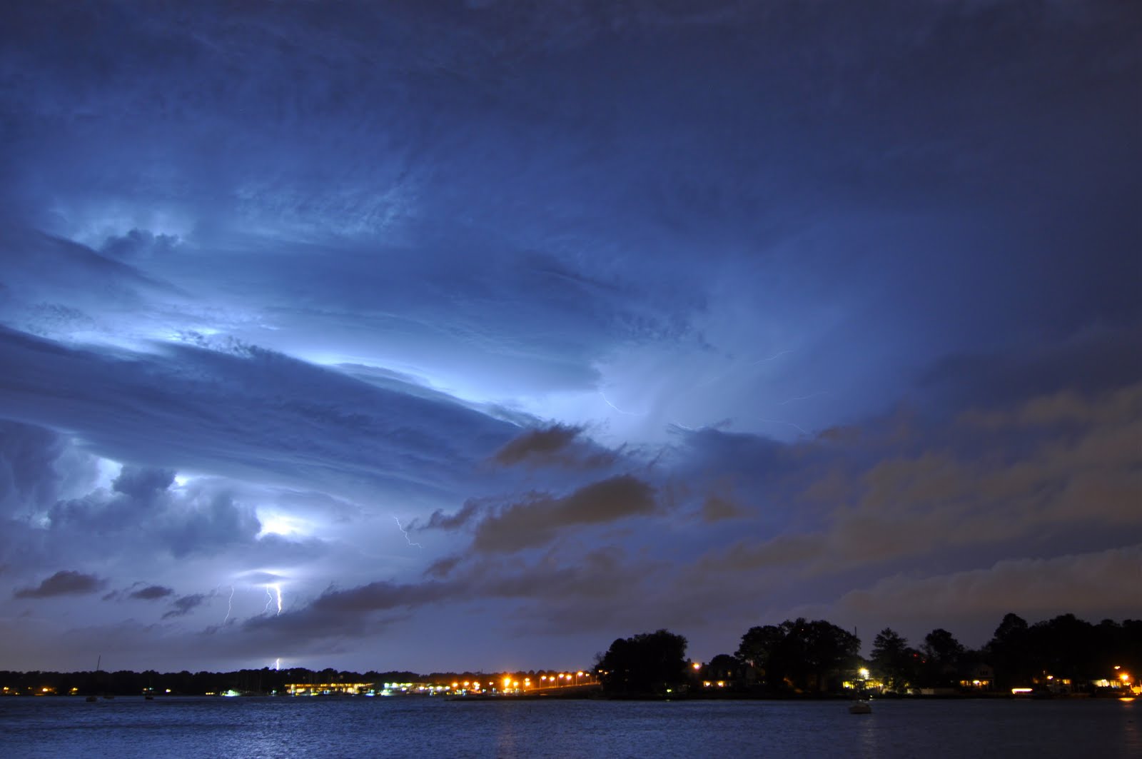 SOUTHERN WEATHER BRIGADE: Fall Lightning