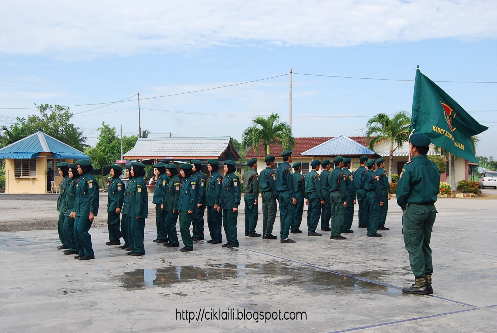 Kadet Remaja Sekolah (KRS) : Kamilah juara!