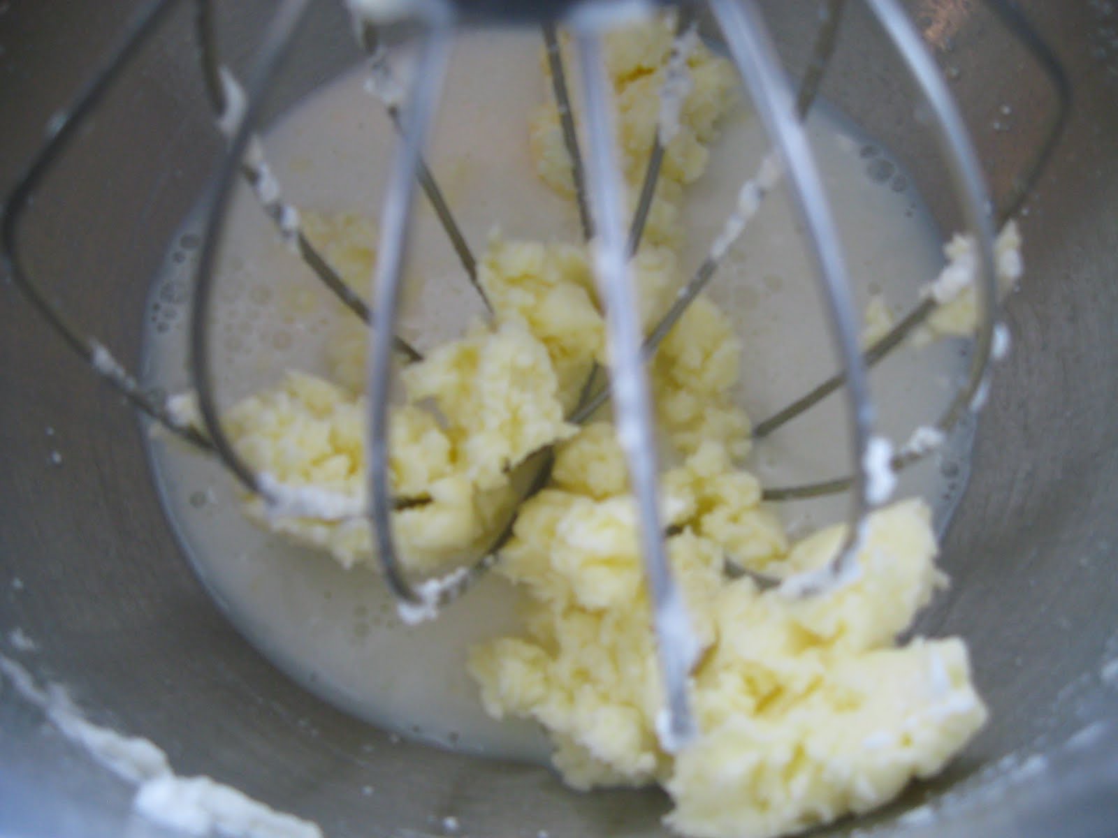Reclaiming My Inner Pioneer: Homemade Butter