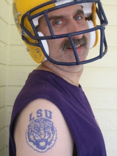 The Occasionally Interesting World of Crockett and Macarthur: LSU fans ...