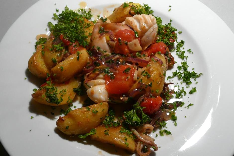 Kulinarische Welten zu Fisch- und Meeresfrucht: Ziehharmonika-Kalmar ...