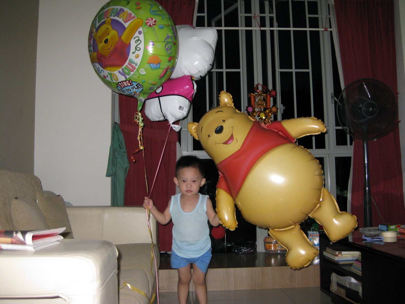 Fun with helium foil balloons