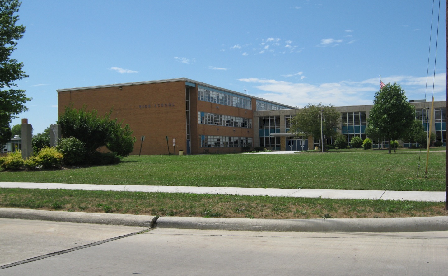Brady's Bunch of Lorain County Nostalgia: No Name High School
