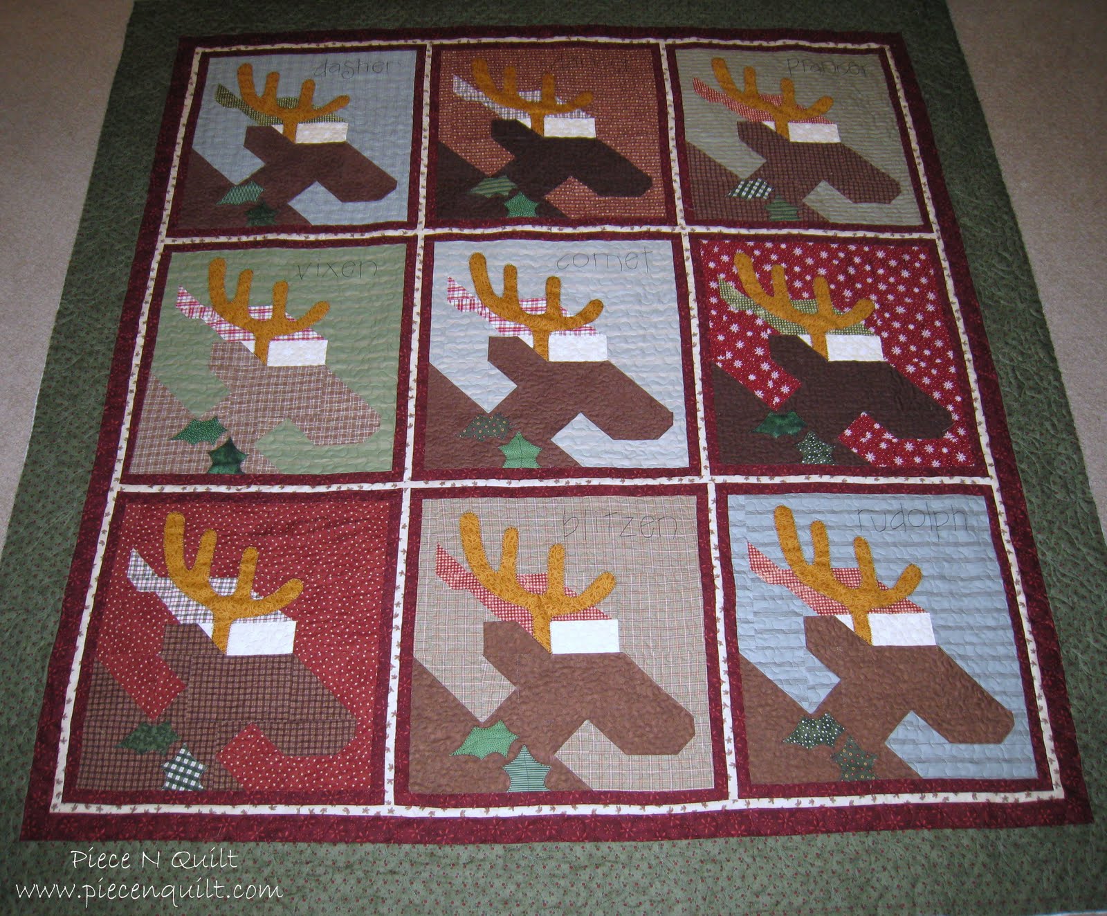 Piece N Quilt: Darling Reindeer Quilt