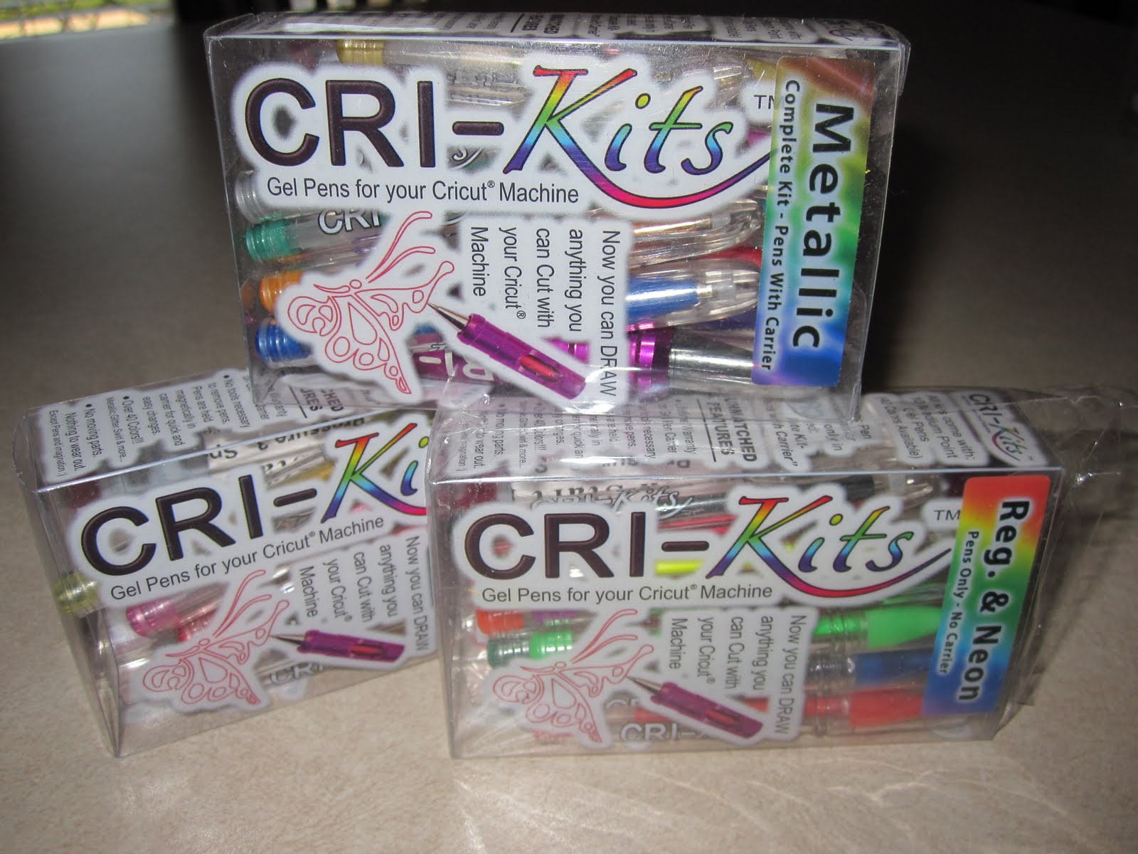 She's a Sassy Lady: Soar With Cri-Kits Gel Pens GIVEAWAY!!!
