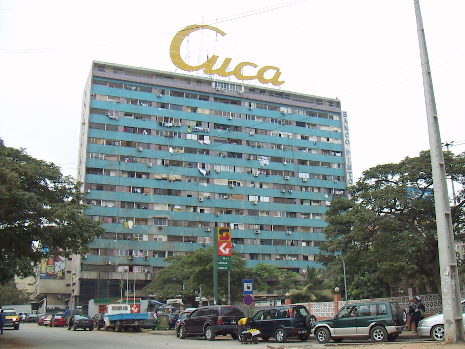 aldeia olímpica: O prédio "CUCA"