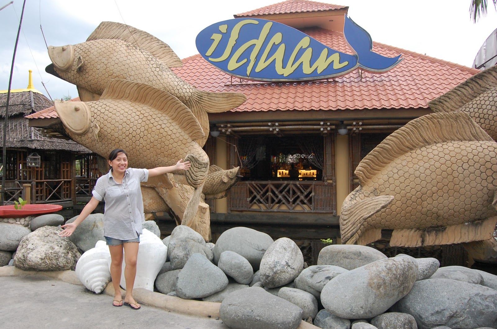 travel. enjoy. party: Isdaan Restaurant
