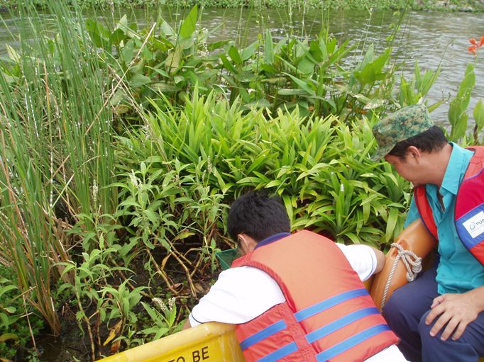 Water Quality in Singapore: Digging around at Pandan Reservoir