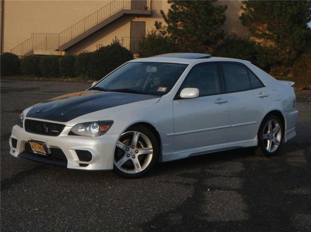 SoCal's iLLest: 1 clean IS300