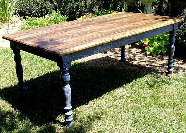 Splendid Minta: Outdoor Farm Table